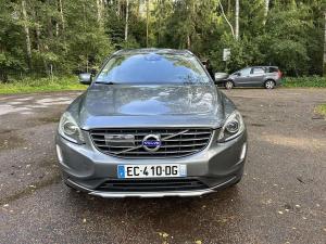 Pelēks Volvo XC60 2016 Tauragė, ar dzinēja tilpumu 2.40 L un nobraukumu 300 tūkst. km par 12450 €, foto 3 vietnē AUTOMOTO.COM.LV