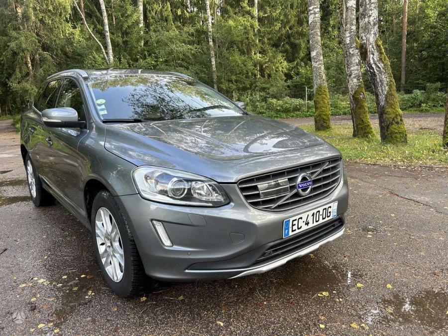 Pelēks Volvo XC60 2016 Tauragė, ar dzinēja tilpumu 2.40 L un nobraukumu 300 tūkst. km par 12450 €, foto 4 vietnē AUTOMOTO.COM.LV