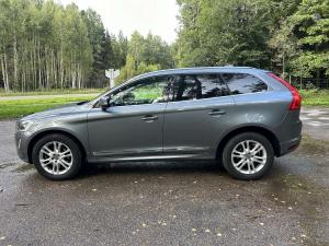 Pelēks Volvo XC60 2016 Tauragė, ar dzinēja tilpumu 2.40 L un nobraukumu 300 tūkst. km par 12450 €, foto 9 vietnē AUTOMOTO.COM.LV