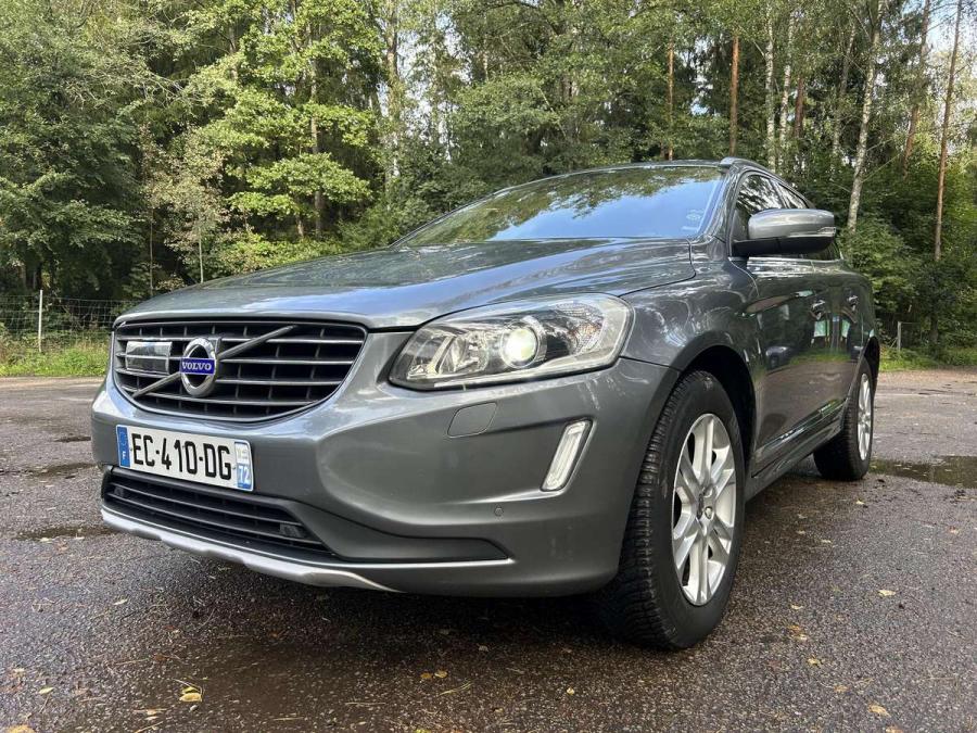 Pelēks Volvo XC60 2016 Tauragė, ar dzinēja tilpumu 2.40 L un nobraukumu 300 tūkst. km par 12450 €, foto 10 vietnē AUTOMOTO.COM.LV