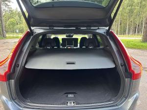 Pelēks Volvo XC60 2016 Tauragė, ar dzinēja tilpumu 2.40 L un nobraukumu 300 tūkst. km par 12450 €, foto 15 vietnē AUTOMOTO.COM.LV