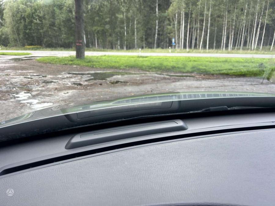 Pelēks Volvo XC60 2016 Tauragė, ar dzinēja tilpumu 2.40 L un nobraukumu 300 tūkst. km par 12450 €, foto 30 vietnē AUTOMOTO.COM.LV
