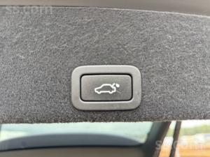 Grey Volvo XC60 2016 in Riga, with an engine capacity of 2.40 L and mileage of 195 thousand km for 15995 €, photo 7 on AUTOMOTO.COM.LV