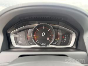 Grey Volvo XC60 2016 in Riga, with an engine capacity of 2.40 L and mileage of 195 thousand km for 15995 €, photo 21 on AUTOMOTO.COM.LV