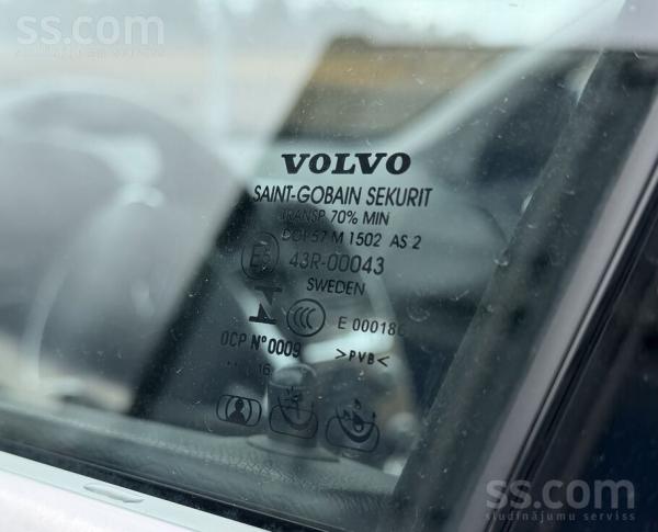 Pelēks Volvo XC60 2016 Rīga, ar dzinēja tilpumu 2.40 L un nobraukumu 195 tūkst. km par 15995 €, foto 11 vietnē AUTOMOTO.COM.LV