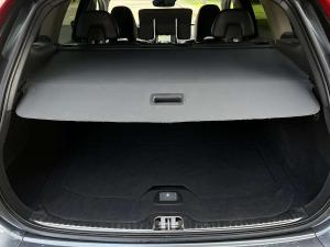 Grey Volvo XC60 2016 in Taurage, with an engine capacity of 2.40 L and mileage of 325 thousand km for 11450 €, photo 18 on AUTOMOTO.COM.LV