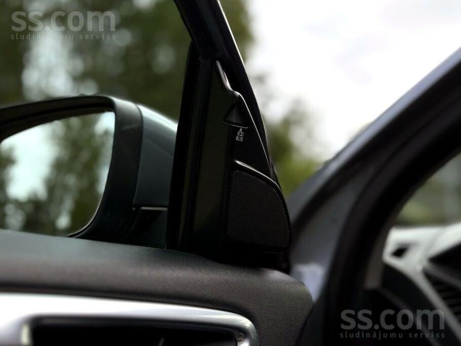Pelēks Volvo XC60 2016 Cēsis, ar dzinēja tilpumu 2.40 L un nobraukumu 288 tūkst. km par 11500 €, foto 8 vietnē AUTOMOTO.COM.LV