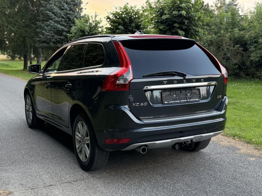Grey Volvo XC60 2016 in Kretinga, with an engine capacity of 2.00 L and mileage of 216 thousand km for 11999 €, photo 8 on AUTOMOTO.COM.LV