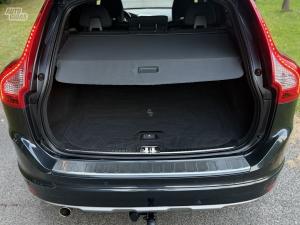 Grey Volvo XC60 2016 in Kretinga, with an engine capacity of 2.00 L and mileage of 216 thousand km for 11999 €, photo 11 on AUTOMOTO.COM.LV