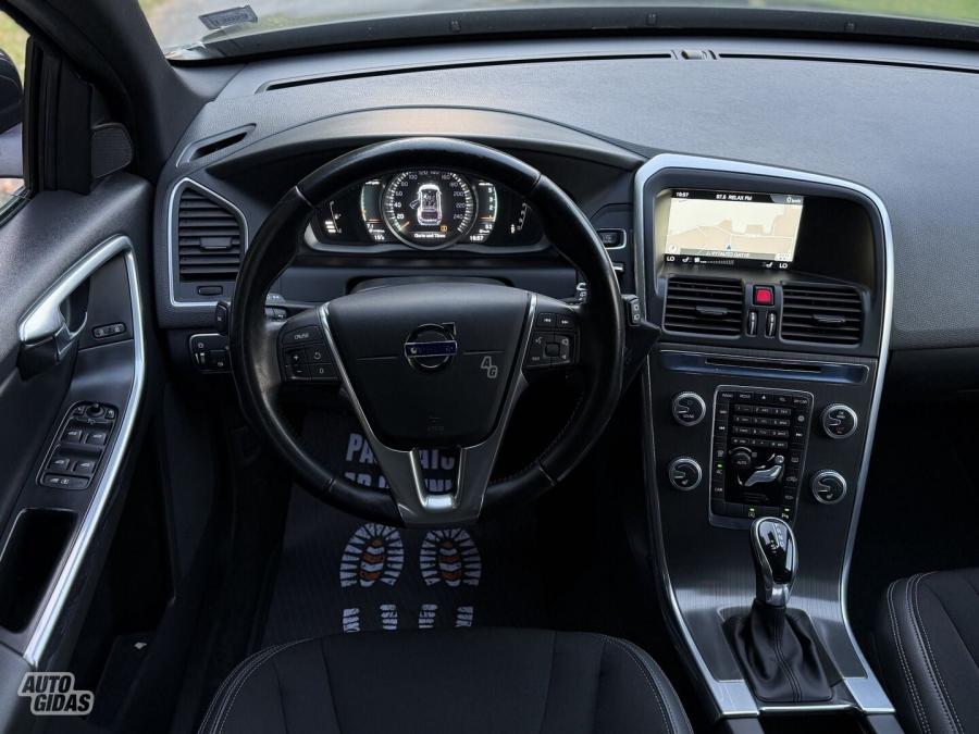 Grey Volvo XC60 2016 in Kretinga, with an engine capacity of 2.00 L and mileage of 216 thousand km for 11999 €, photo 16 on AUTOMOTO.COM.LV
