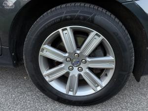 Grey Volvo XC60 2016 in Kretinga, with an engine capacity of 2.00 L and mileage of 216 thousand km for 11999 €, photo 23 on AUTOMOTO.COM.LV