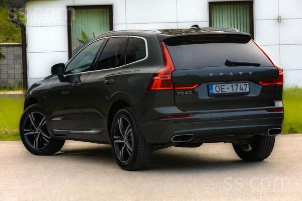 Grey Volvo XC60 2017 in Jelgava, with an engine capacity of 2.00 L and mileage of 0 thousand km for 21500 €, photo 4 on AUTOMOTO.COM.LV