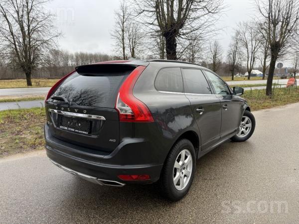 Grey Volvo XC60 2017 in Ogre, with an engine capacity of 2.40 L and mileage of 240 thousand km for 15799 €, photo 7 on AUTOMOTO.COM.LV