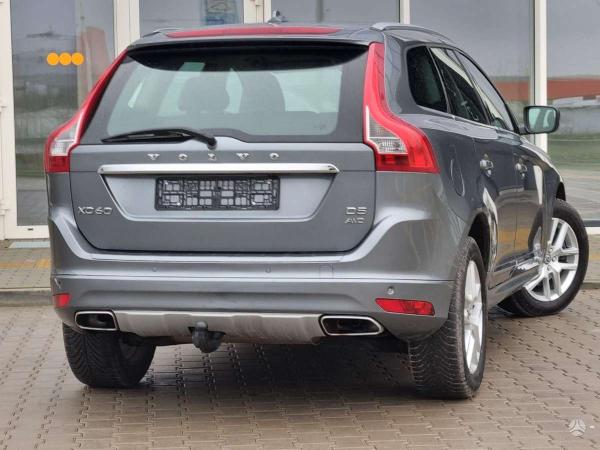 Pelēks Volvo XC60 2017 Viļņa, ar dzinēja tilpumu 2.40 L un nobraukumu 165 tūkst. km par 17850 €, foto 8 vietnē AUTOMOTO.COM.LV
