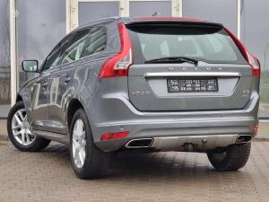 Grey Volvo XC60 2017 in Vilnius, with an engine capacity of 2.40 L and mileage of 165 thousand km for 17900 €, photo 6 on AUTOMOTO.COM.LV
