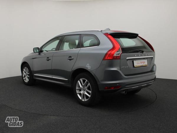Grey Volvo XC60 2017 in Vilnius, with an engine capacity of 2.00 L and mileage of 190 thousand km for 16299 €, photo 7 on AUTOMOTO.COM.LV