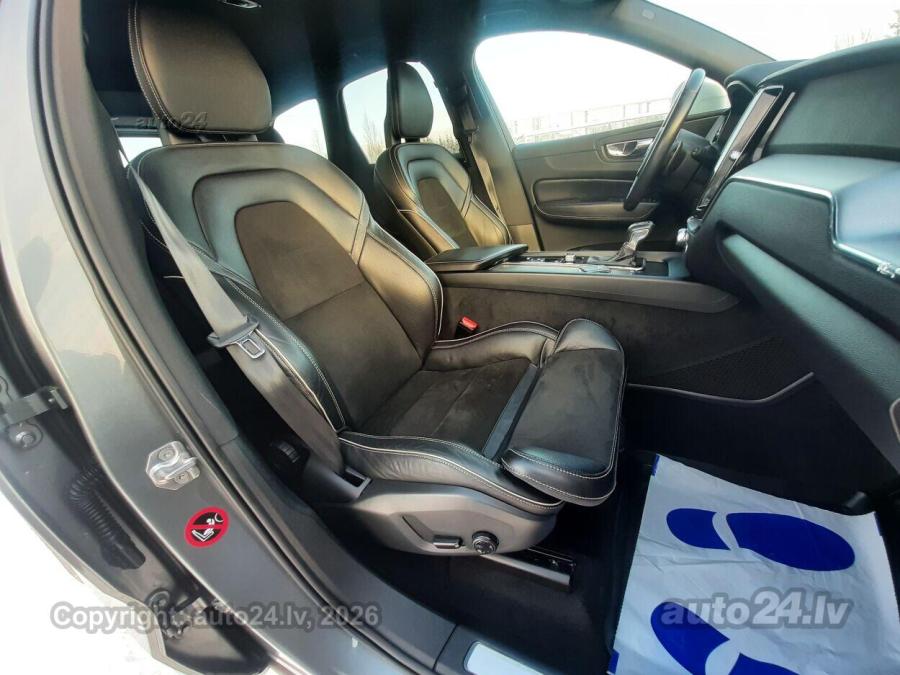 Pelēks Volvo XC60 2017 Tartu, ar dzinēja tilpumu 2.00 L un nobraukumu 204 tūkst. km par 20900 €, foto 17 vietnē AUTOMOTO.COM.LV