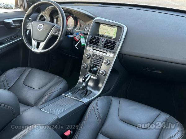 Pelēks Volvo XC60 2017 Tartu, ar dzinēja tilpumu 2.40 L un nobraukumu 179 tūkst. km par 22950 €, foto 3 vietnē AUTOMOTO.COM.LV