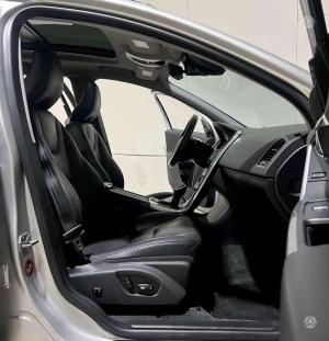 Pelēks Volvo XC60 2017 Klaipėda, ar dzinēja tilpumu 1.97 L un nobraukumu 74 tūkst. km par 13999 €, foto 7 vietnē AUTOMOTO.COM.LV