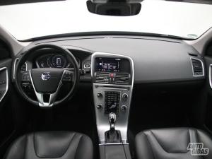 Grey Volvo XC60 2017 in Vilnius, with an engine capacity of 2.40 L and mileage of 201 thousand km for 18599 €, photo 2 on AUTOMOTO.COM.LV
