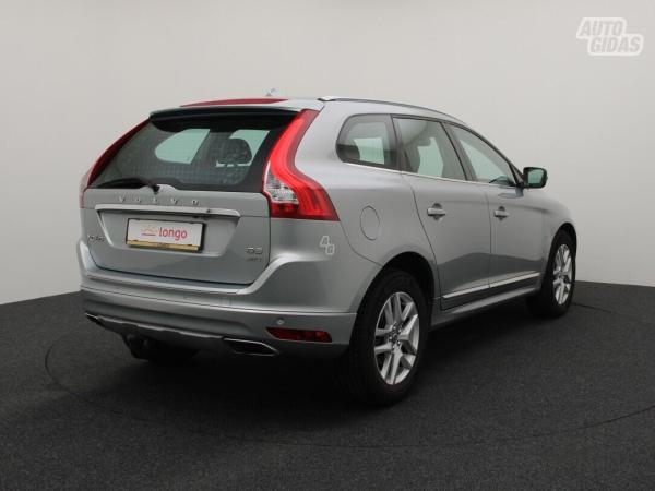 Grey Volvo XC60 2017 in Vilnius, with an engine capacity of 2.40 L and mileage of 201 thousand km for 18599 €, photo 8 on AUTOMOTO.COM.LV