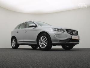 Grey Volvo XC60 2017 in Vilnius, with an engine capacity of 2.40 L and mileage of 201 thousand km for 18599 €, photo 11 on AUTOMOTO.COM.LV