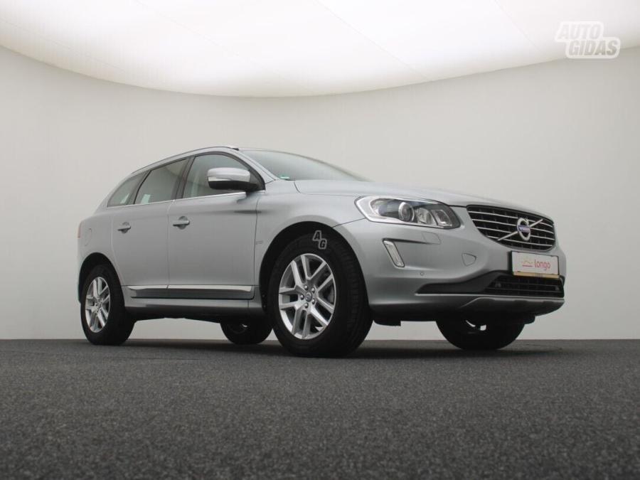 Grey Volvo XC60 2017 in Vilnius, with an engine capacity of 2.40 L and mileage of 201 thousand km for 18599 €, photo 11 on AUTOMOTO.COM.LV
