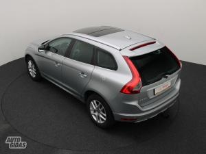 Grey Volvo XC60 2017 in Vilnius, with an engine capacity of 2.40 L and mileage of 201 thousand km for 18599 €, photo 12 on AUTOMOTO.COM.LV
