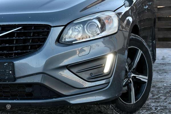 Grey Volvo XC60 2017 in Kretinga, with an engine capacity of 2.40 L and mileage of 276 thousand km for 14999 €, photo 5 on AUTOMOTO.COM.LV