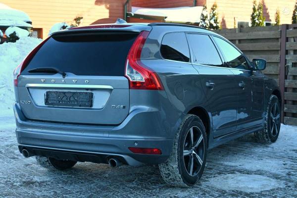 Grey Volvo XC60 2017 in Kretinga, with an engine capacity of 2.40 L and mileage of 276 thousand km for 14999 €, photo 8 on AUTOMOTO.COM.LV