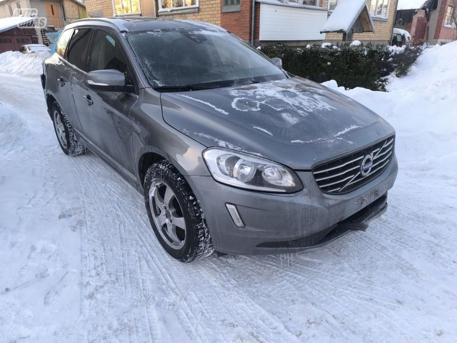 Pelēks Volvo XC60 2017 Radviliškis, ar dzinēja tilpumu 2.00 L un nobraukumu 158 tūkst. km par 6200 €, foto 2 vietnē AUTOMOTO.COM.LV