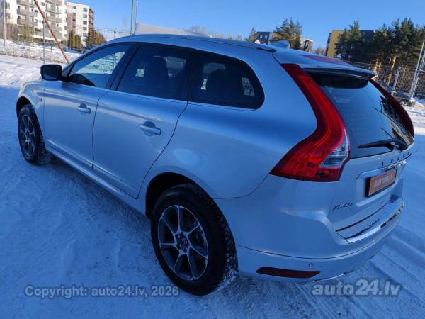 Pelēks Volvo XC60 2017 Tallina, ar dzinēja tilpumu 2.40 L un nobraukumu 130 tūkst. km par 17499 €, foto 6 vietnē AUTOMOTO.COM.LV