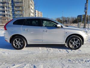 Grey Volvo XC60 2017 in Tallinn, with an engine capacity of 2.40 L and mileage of 130 thousand km for 17499 €, photo 13 on AUTOMOTO.COM.LV