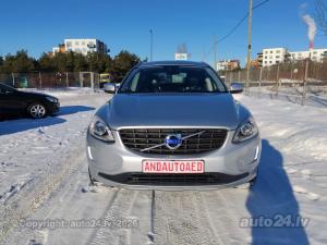 Grey Volvo XC60 2017 in Tallinn, with an engine capacity of 2.40 L and mileage of 130 thousand km for 17499 €, photo 17 on AUTOMOTO.COM.LV