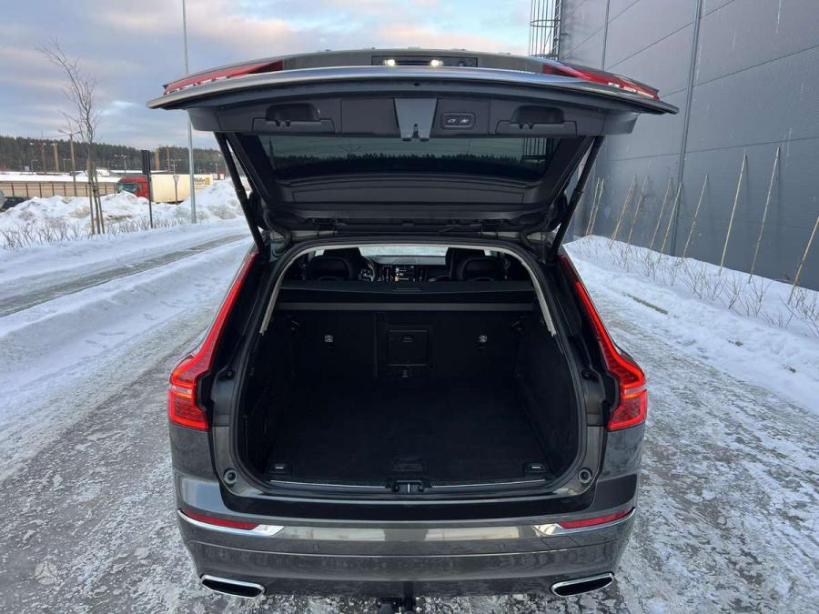 Pelēks Volvo XC60 2017 Viļņa, ar dzinēja tilpumu 1.97 L un nobraukumu 249 tūkst. km par 19999 €, foto 35 vietnē AUTOMOTO.COM.LV