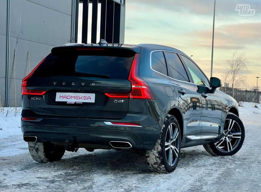 Grey Volvo XC60 2017 in Vilnius, with an engine capacity of 2.00 L and mileage of 249 thousand km for 19999 €, photo 4 on AUTOMOTO.COM.LV