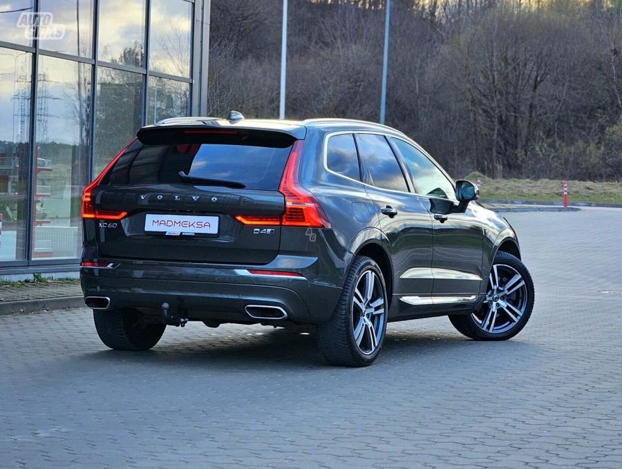 Grey Volvo XC60 2017 in Vilnius, with an engine capacity of 2.00 L and mileage of 249 thousand km for 19999 €, photo 6 on AUTOMOTO.COM.LV