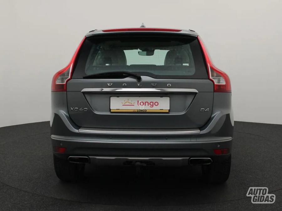 Grey Volvo XC60 2017 in Vilnius, with an engine capacity of 2.00 L and mileage of 190 thousand km for 17799 €, photo 6 on AUTOMOTO.COM.LV