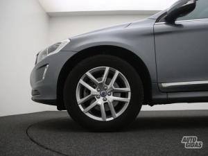 Grey Volvo XC60 2017 in Vilnius, with an engine capacity of 2.00 L and mileage of 190 thousand km for 17799 €, photo 29 on AUTOMOTO.COM.LV