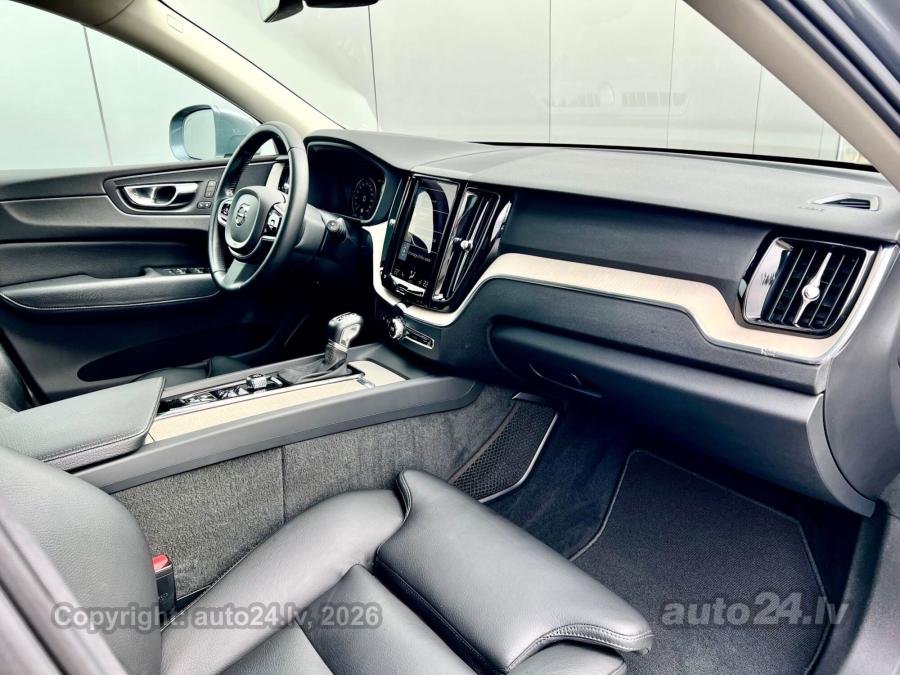 Grey Volvo XC60 2017 in Tallinn, with an engine capacity of 2.00 L and mileage of 155 thousand km for 22999 €, photo 13 on AUTOMOTO.COM.LV