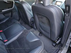 Pelēks Volvo XC60 2017 Tallina, ar dzinēja tilpumu 2.40 L un nobraukumu 200 tūkst. km par 16499 €, foto 13 vietnē AUTOMOTO.COM.LV