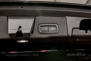 Pelēks Volvo XC60 2017 Pērnava, ar dzinēja tilpumu 2.00 L un nobraukumu 260 tūkst. km par 19990 €, foto 23 vietnē AUTOMOTO.COM.LV