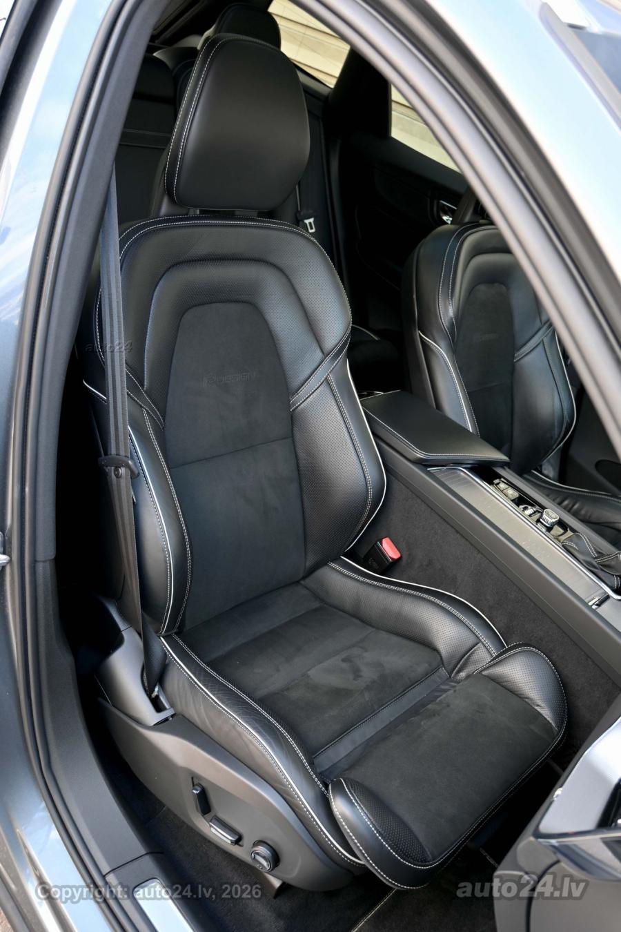 Pelēks Volvo XC60 2017 Tallina, ar dzinēja tilpumu 2.00 L un nobraukumu 130 tūkst. km par 28880 €, foto 10 vietnē AUTOMOTO.COM.LV