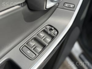 Pelēks Volvo XC60 2017 Rīga, ar dzinēja tilpumu 2.00 L un nobraukumu 168 tūkst. km par 14500 €, foto 6 vietnē AUTOMOTO.COM.LV