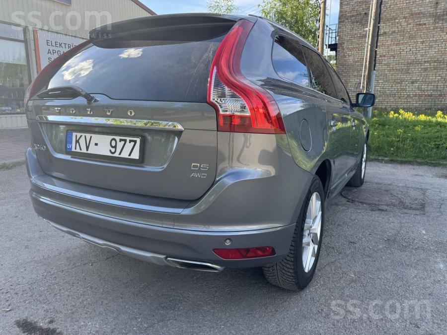 Pelēks Volvo XC60 2017 Aizkraukle, ar dzinēja tilpumu 2.40 L un nobraukumu 188 tūkst. km par 17000 €, foto 4 vietnē AUTOMOTO.COM.LV
