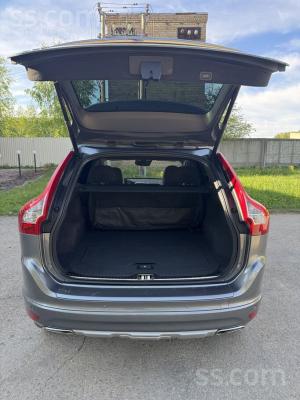 Pelēks Volvo XC60 2017 Aizkraukle, ar dzinēja tilpumu 2.40 L un nobraukumu 188 tūkst. km par 17000 €, foto 12 vietnē AUTOMOTO.COM.LV
