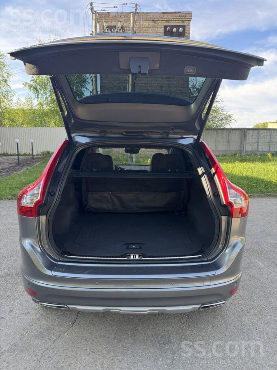 Pelēks Volvo XC60 2017 Aizkraukle, ar dzinēja tilpumu 2.40 L un nobraukumu 188 tūkst. km par 17000 €, foto 12 vietnē AUTOMOTO.COM.LV