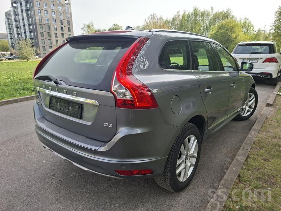 Grey Volvo XC60 2017 in Riga, with an engine capacity of 2.00 L and mileage of 267 thousand km for 11300 €, photo 4 on AUTOMOTO.COM.LV
