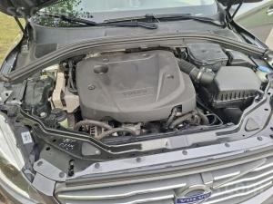 Grey Volvo XC60 2017 in Riga, with an engine capacity of 2.00 L and mileage of 267 thousand km for 11300 €, photo 19 on AUTOMOTO.COM.LV