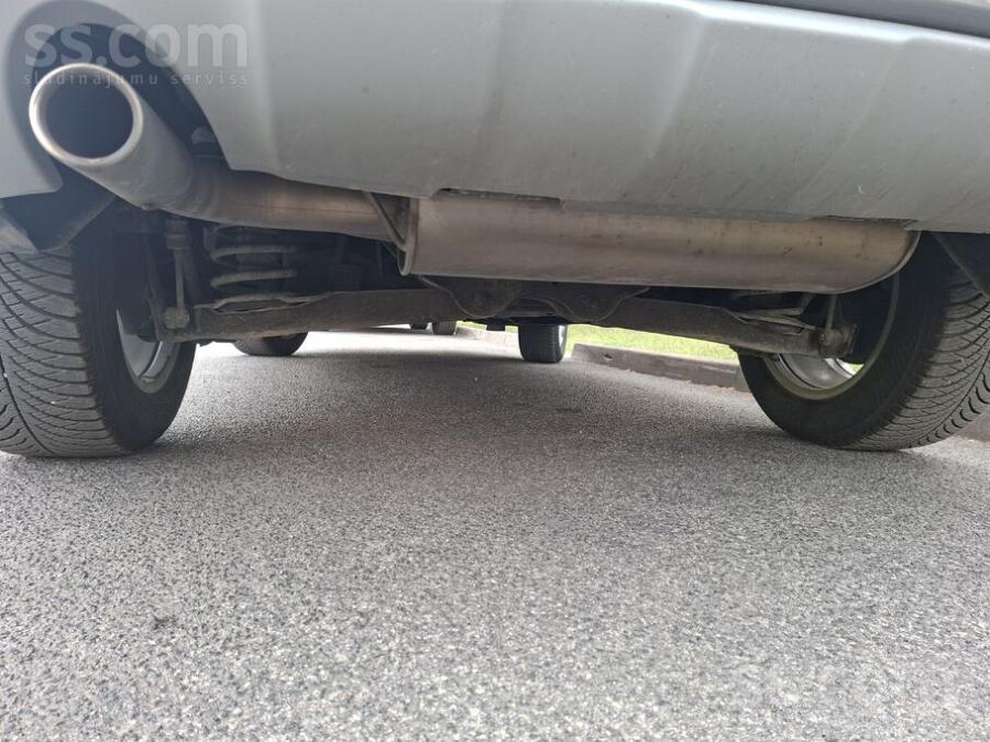 Grey Volvo XC60 2017 in Riga, with an engine capacity of 2.00 L and mileage of 267 thousand km for 11300 €, photo 21 on AUTOMOTO.COM.LV
